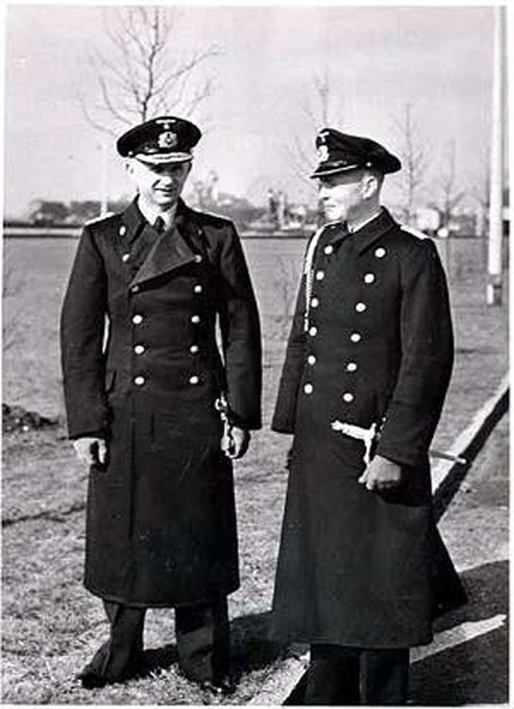 The Lanes Armoury | A Good WW2 Kriegsmarine Officer's Dirk by Carl ...