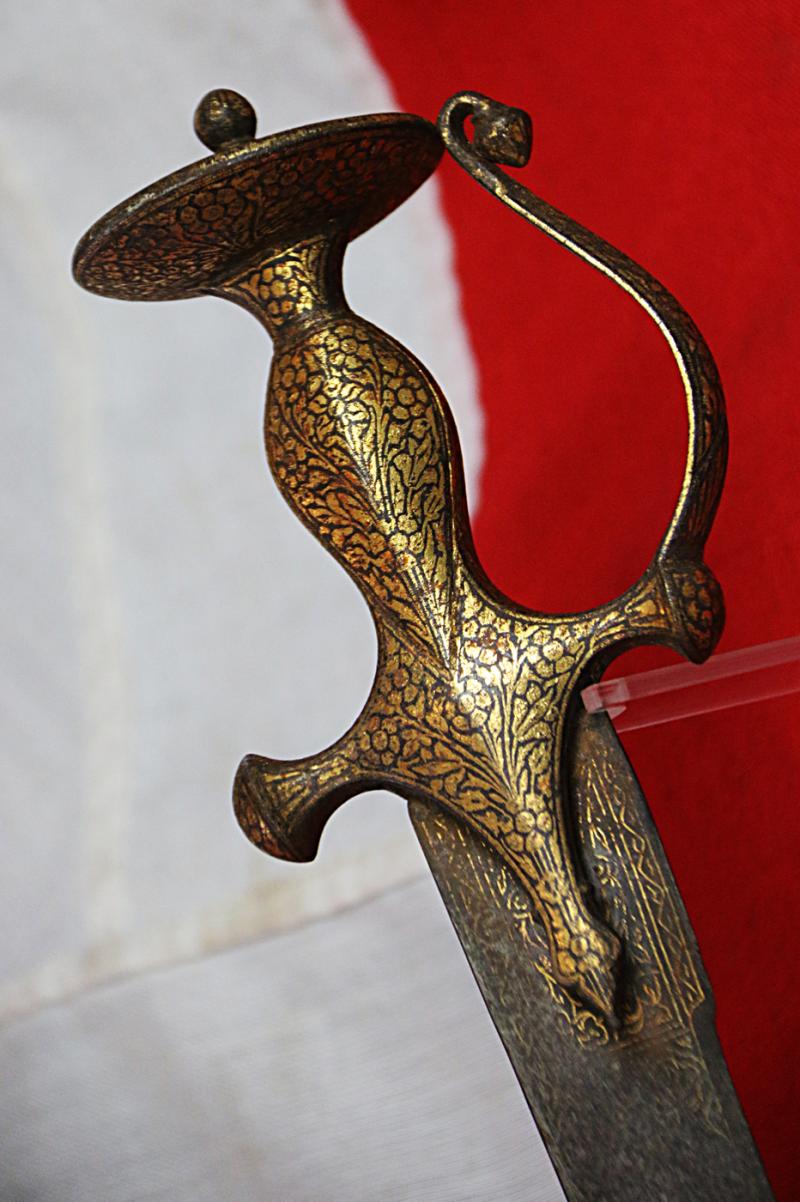 The Lanes Armoury | An I8-19th Century Damascus Gold Inlaid Hilted ...