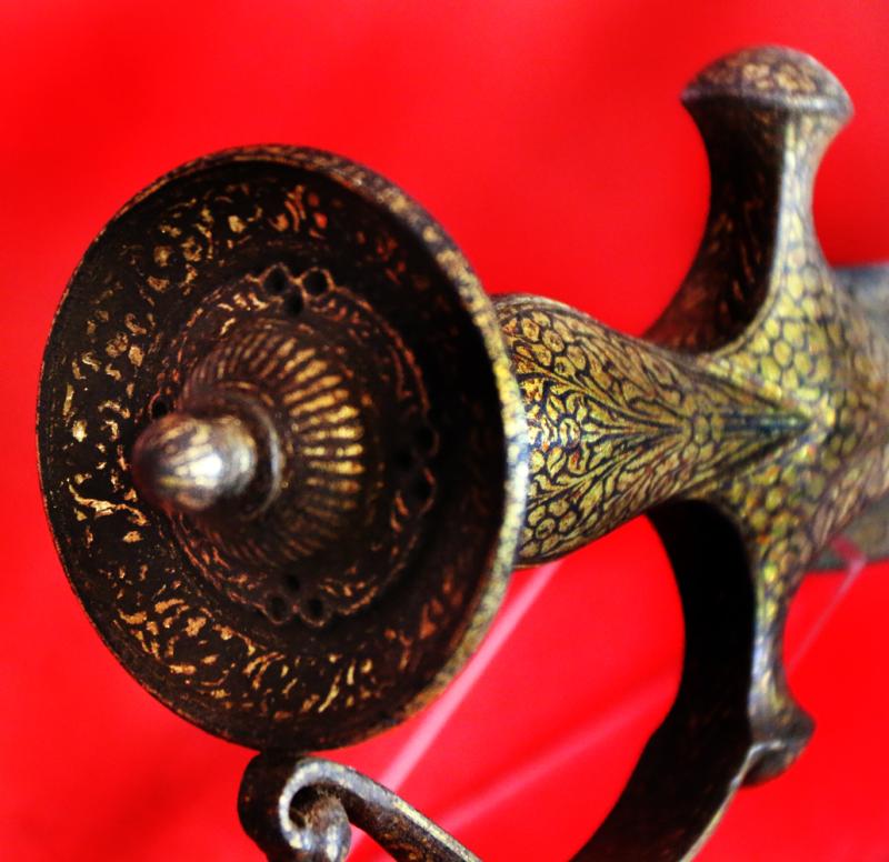 The Lanes Armoury | An I8-19th Century Damascus Gold Inlaid Hilted ...